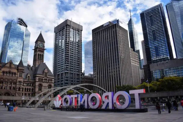 53 awesome ideas for your Toronto bucket list | Wanderlust & Life